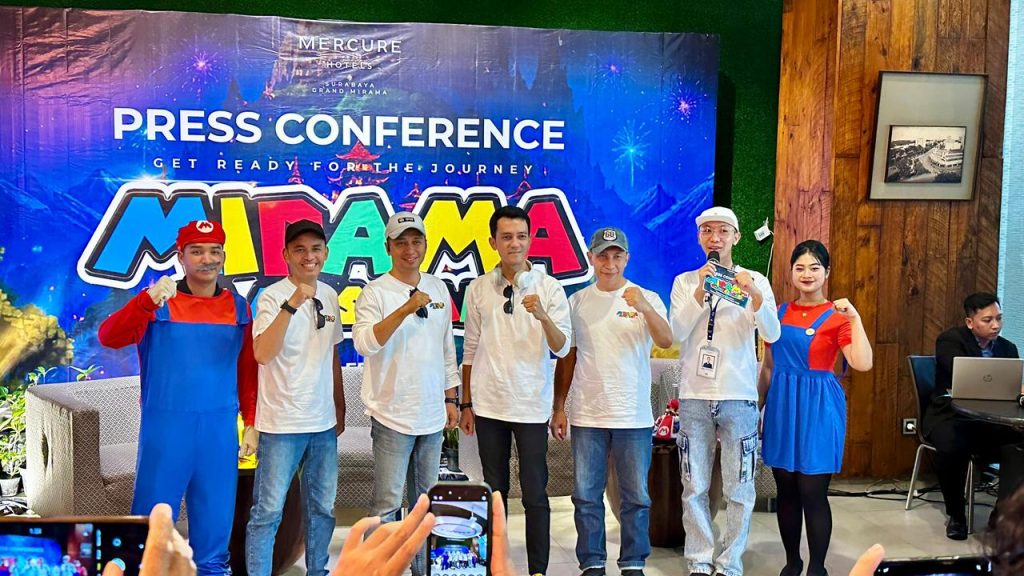 Menyambut pergantian tahun 2025, Mercure Surabaya Grand Mirama ...